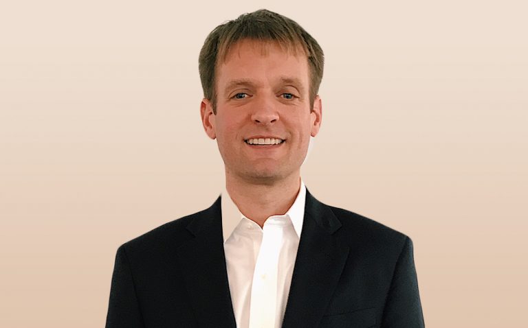 On the Red Couch with Nicholas Johnston, Editor in Chief of Axios ...